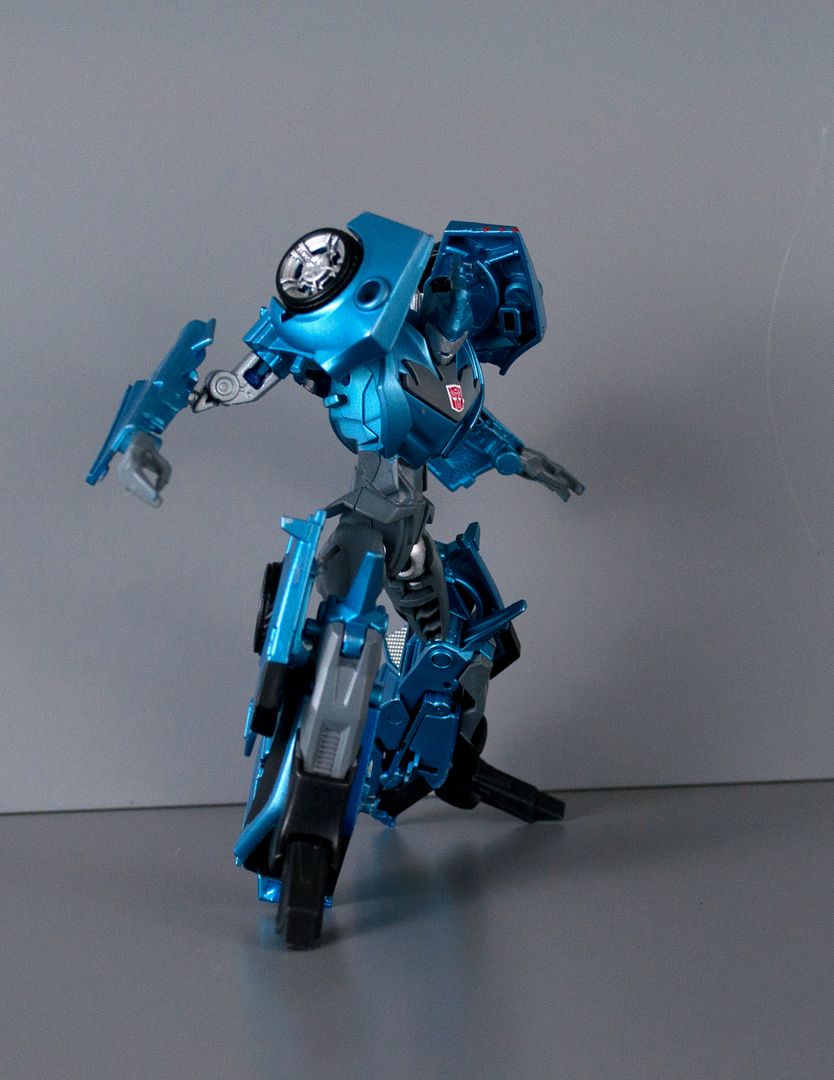 Minor/Repaint: - transformers Prime: Blurr | TFW2005 - The 2005 Boards